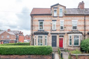 Student accommodation in Manchester - houses homes flats housing